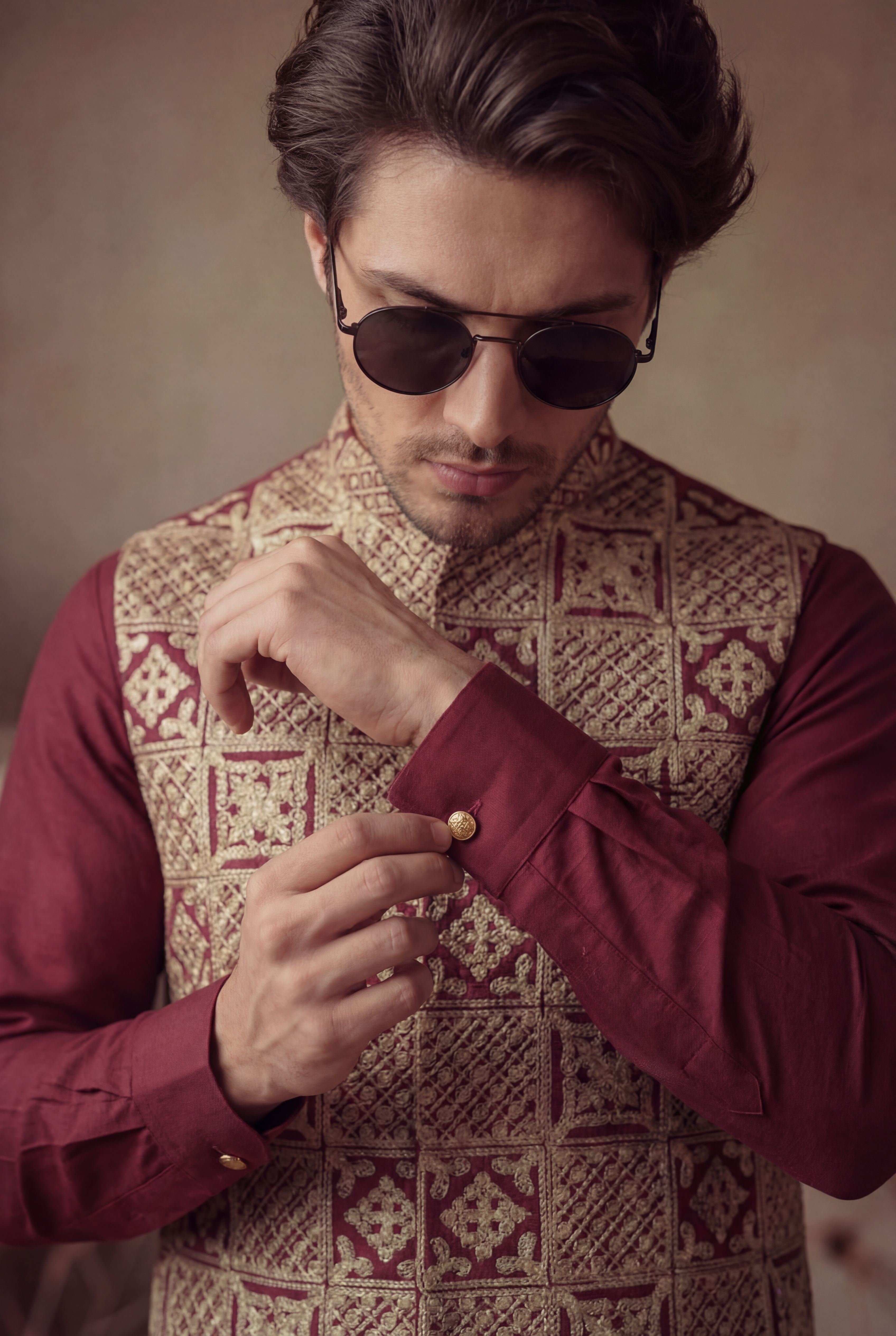GOLD AND MAROON EMBOSSED WAISTCOAT – Humayunalamgir