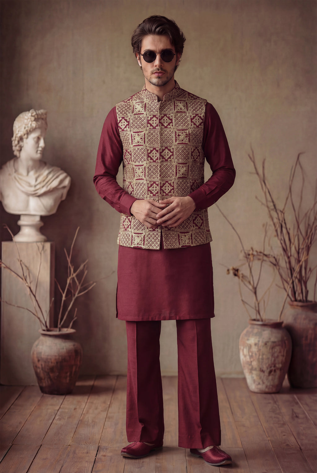 GOLD AND MAROON EMBOSSED WAISTCOAT – Humayunalamgir